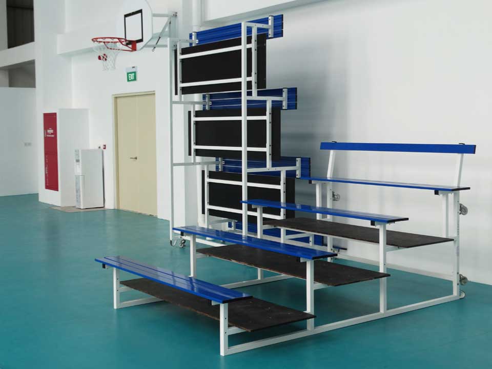 Tribune mobile 4 rangs